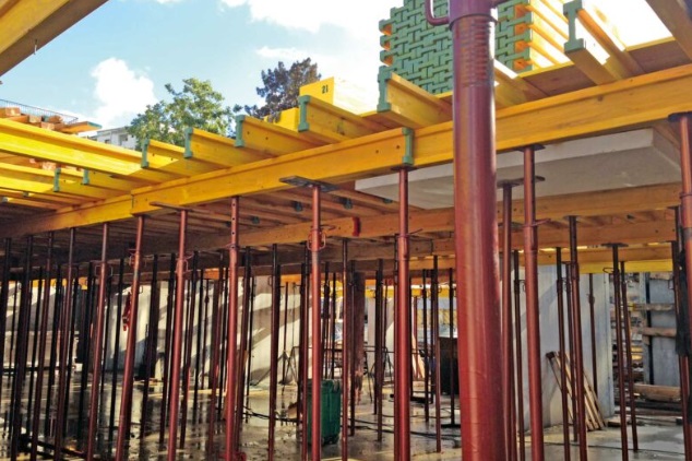 Conf. 50 Pz Puntello Piastra Piana e Manicotto in Ghisa Varie Misure